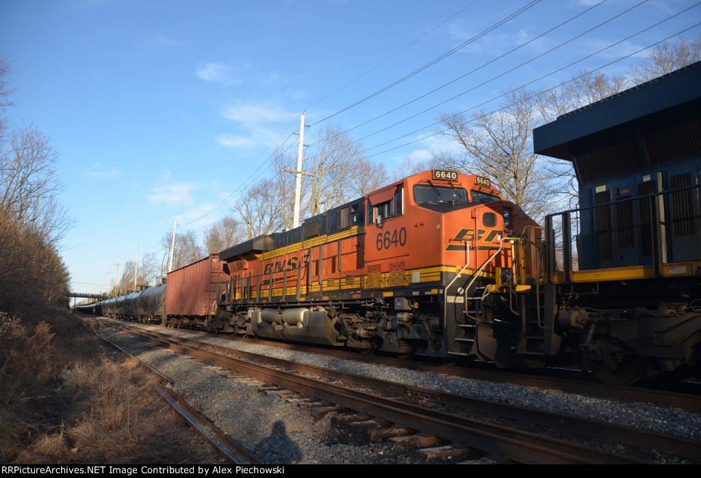 BNSF 6640